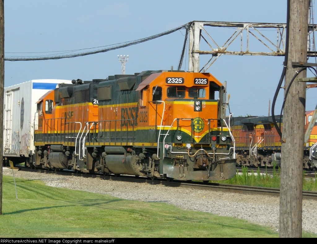 BNSF 2325